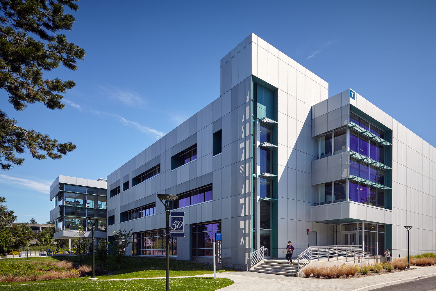 New BAS in Business Management & Technology - Bellevue College