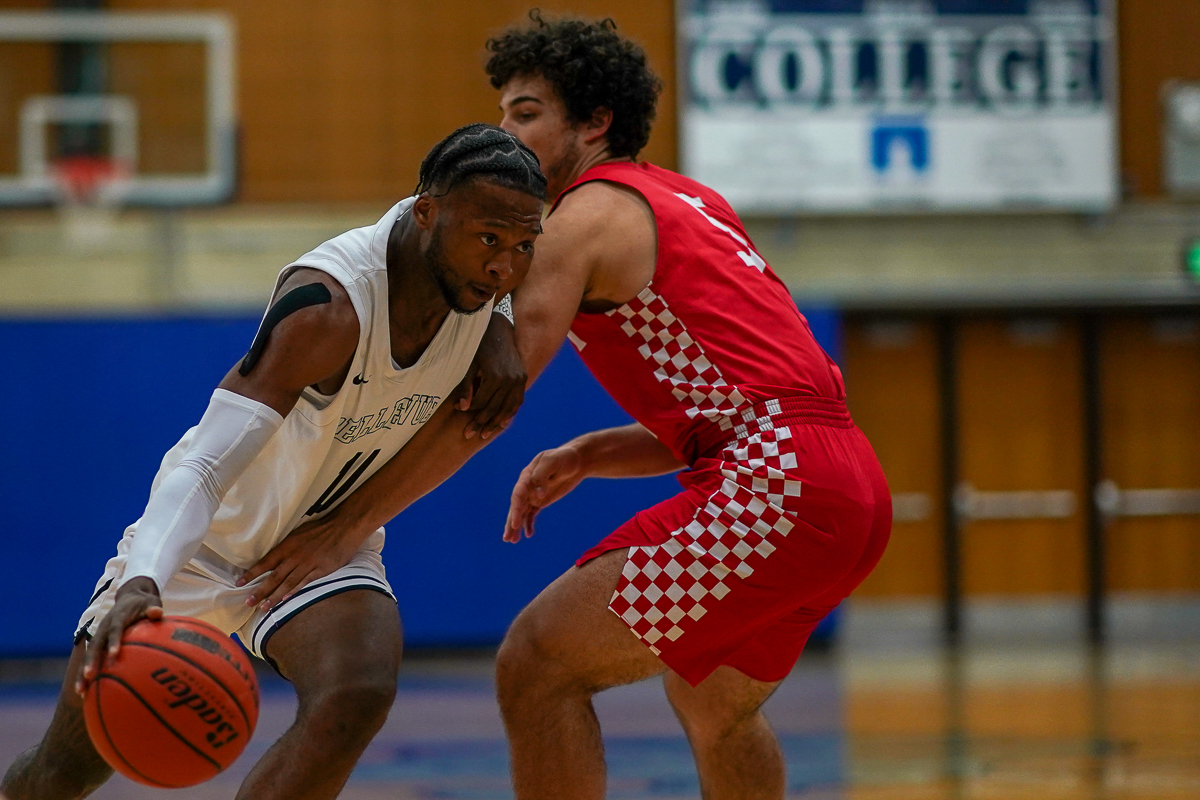Men’s Basketball Fall at Everett :: Athletics Department
