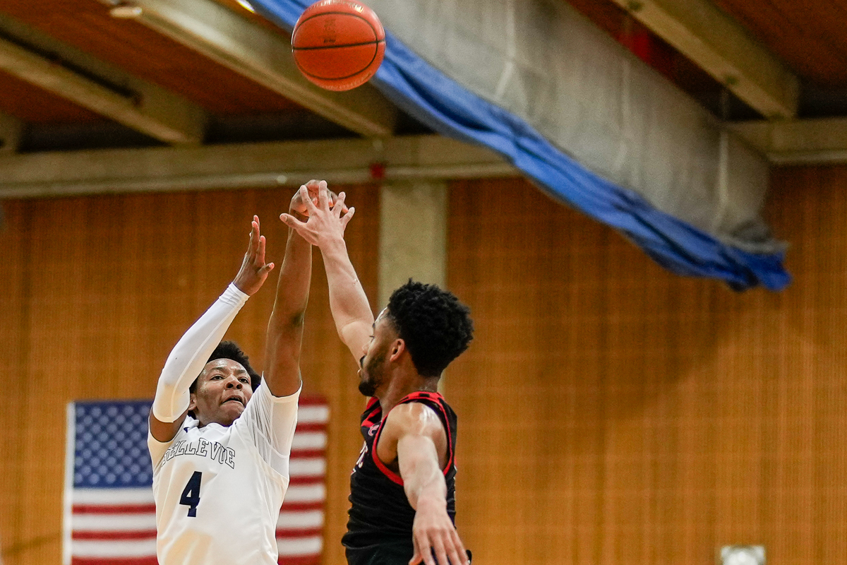 Johnson Named Region Freshman of the Year :: Athletics Department