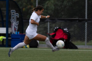 Masterson and Kitiona Lead BC Women To Win :: Athletics Department