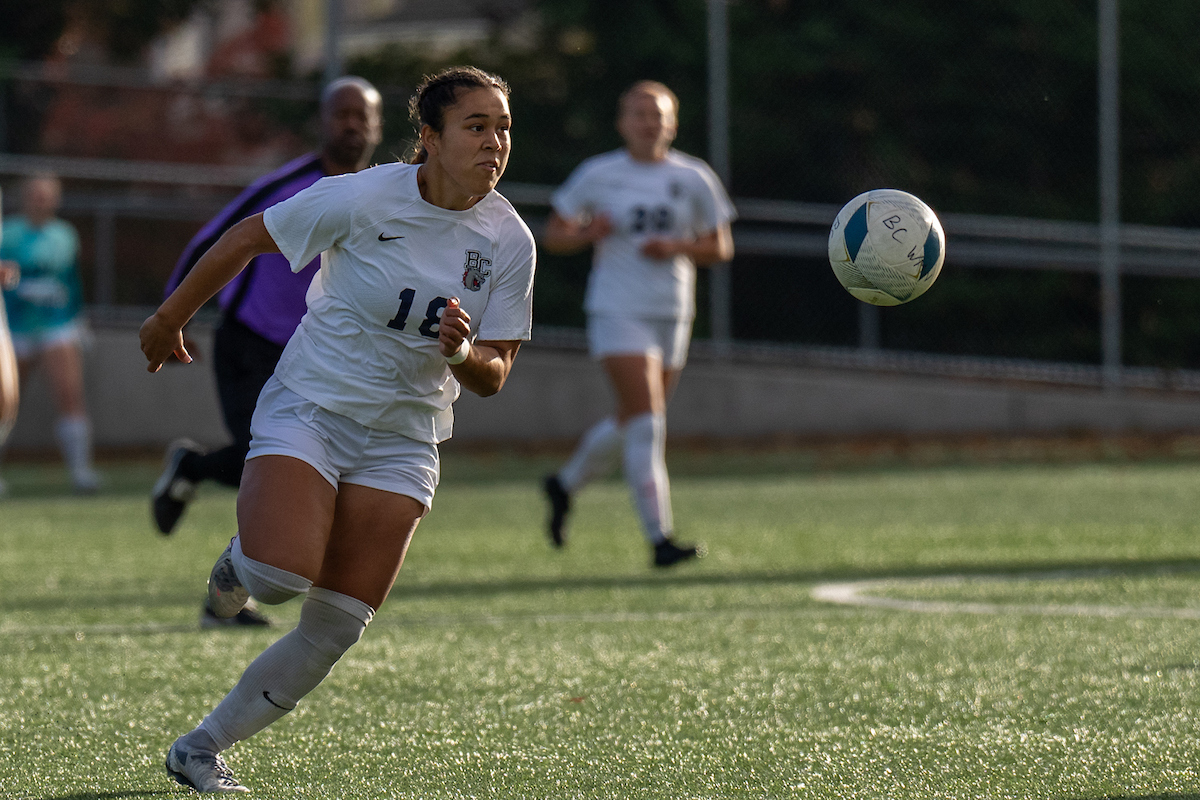 Women’s Soccer Places Five On All-Region :: Athletics Department