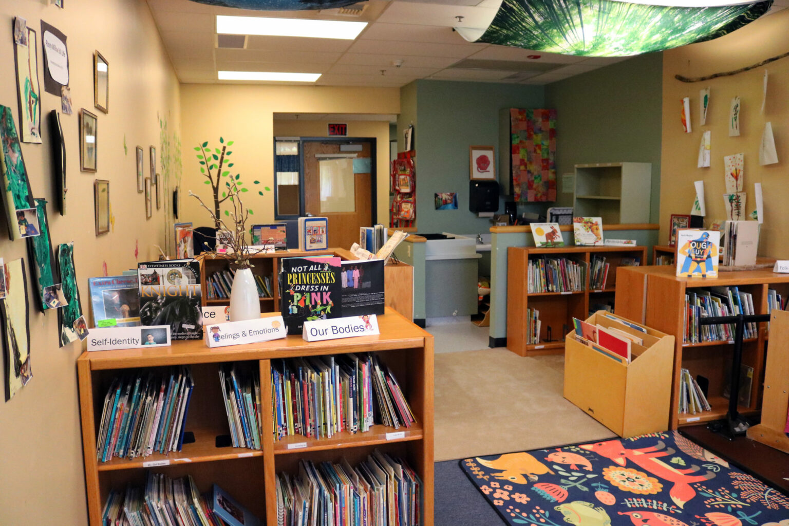Libraries :: Early Learning Center